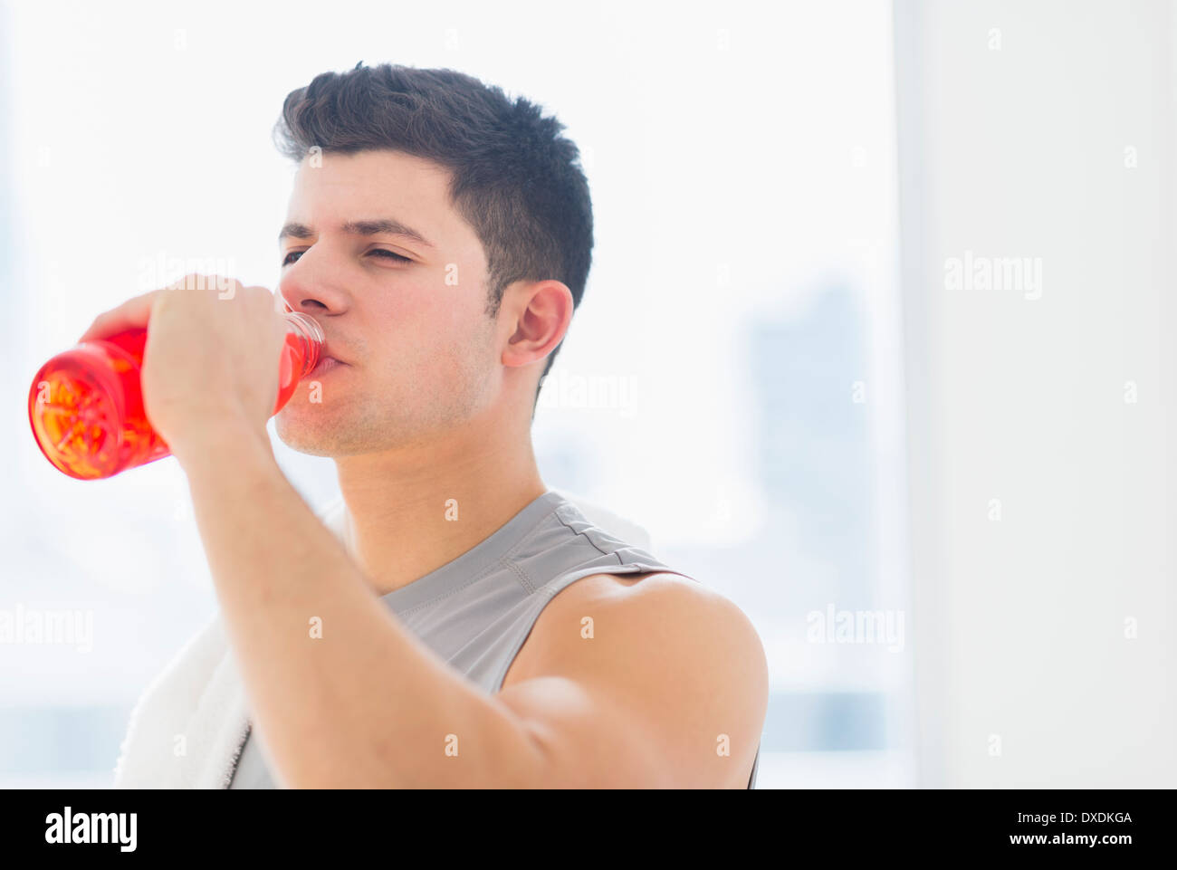 Muscle man water hi-res stock photography and images - Alamy