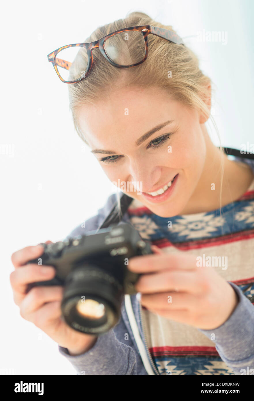 Woman eyeglasses smile vintage hi-res stock photography and images - Alamy