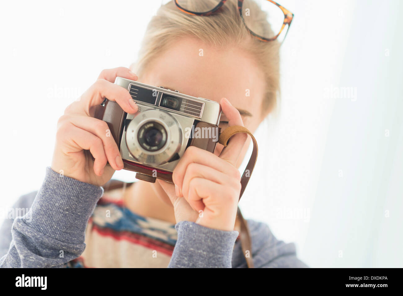 Woman photographing with old camera hi-res stock photography and images ...
