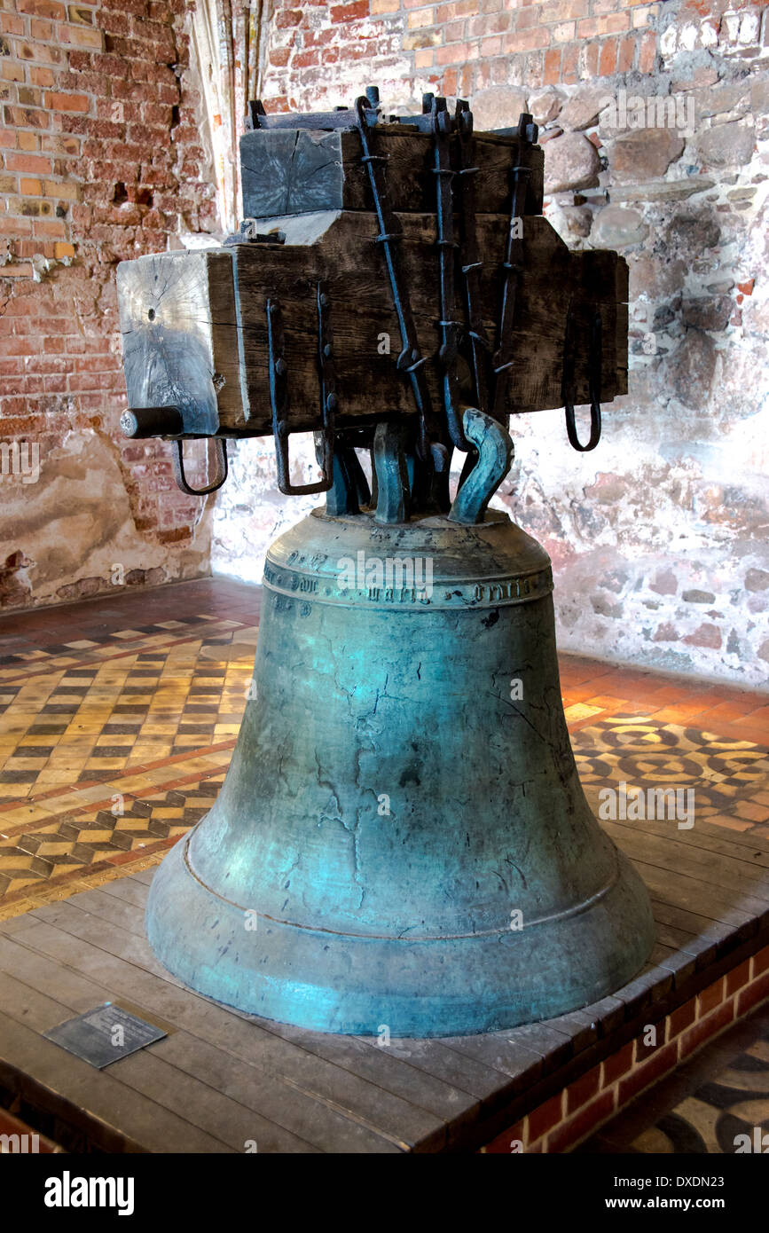 Knights burial High Resolution Stock Photography and Images - Alamy