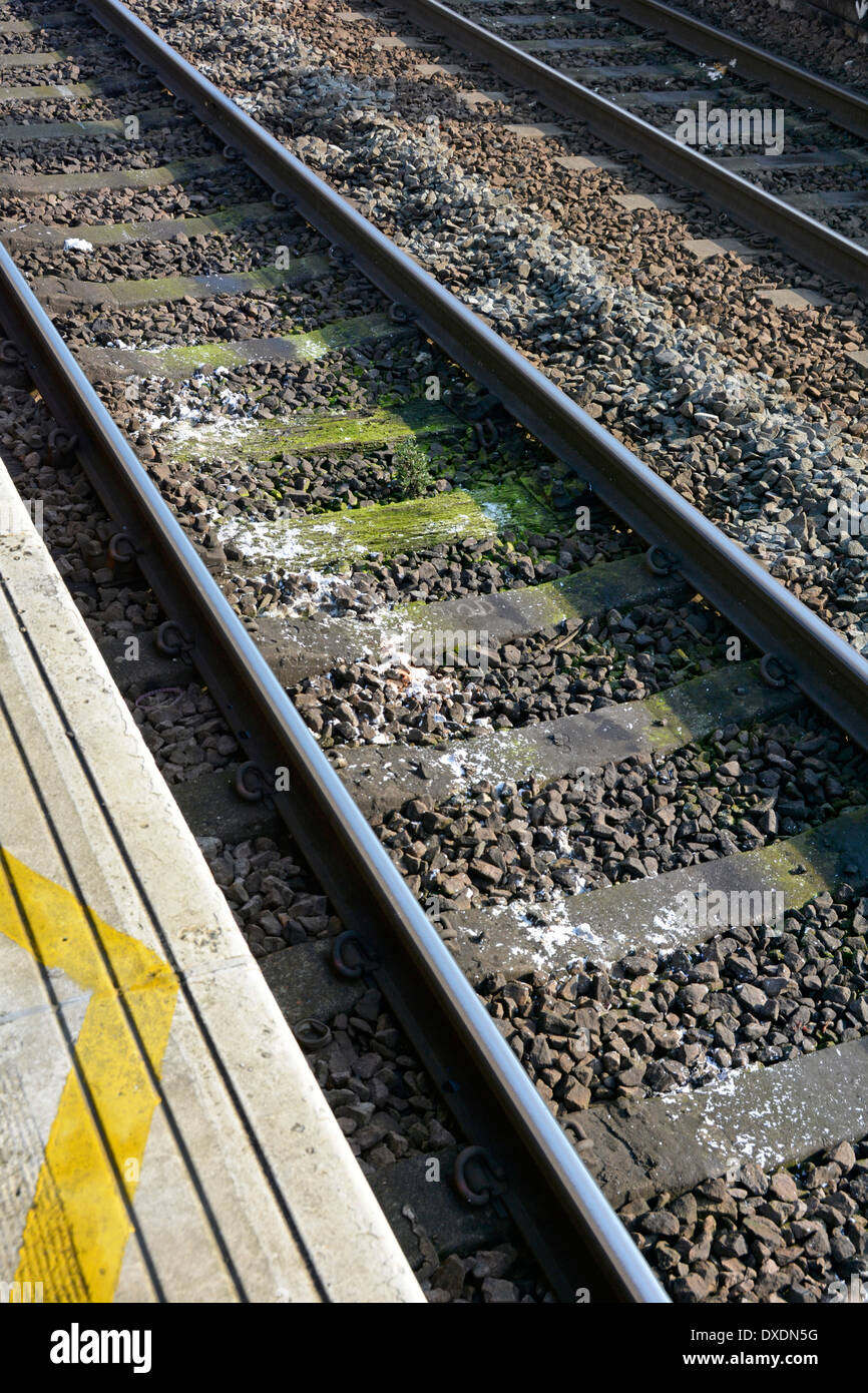 Railway train station visible hi-res stock photography and images - Alamy