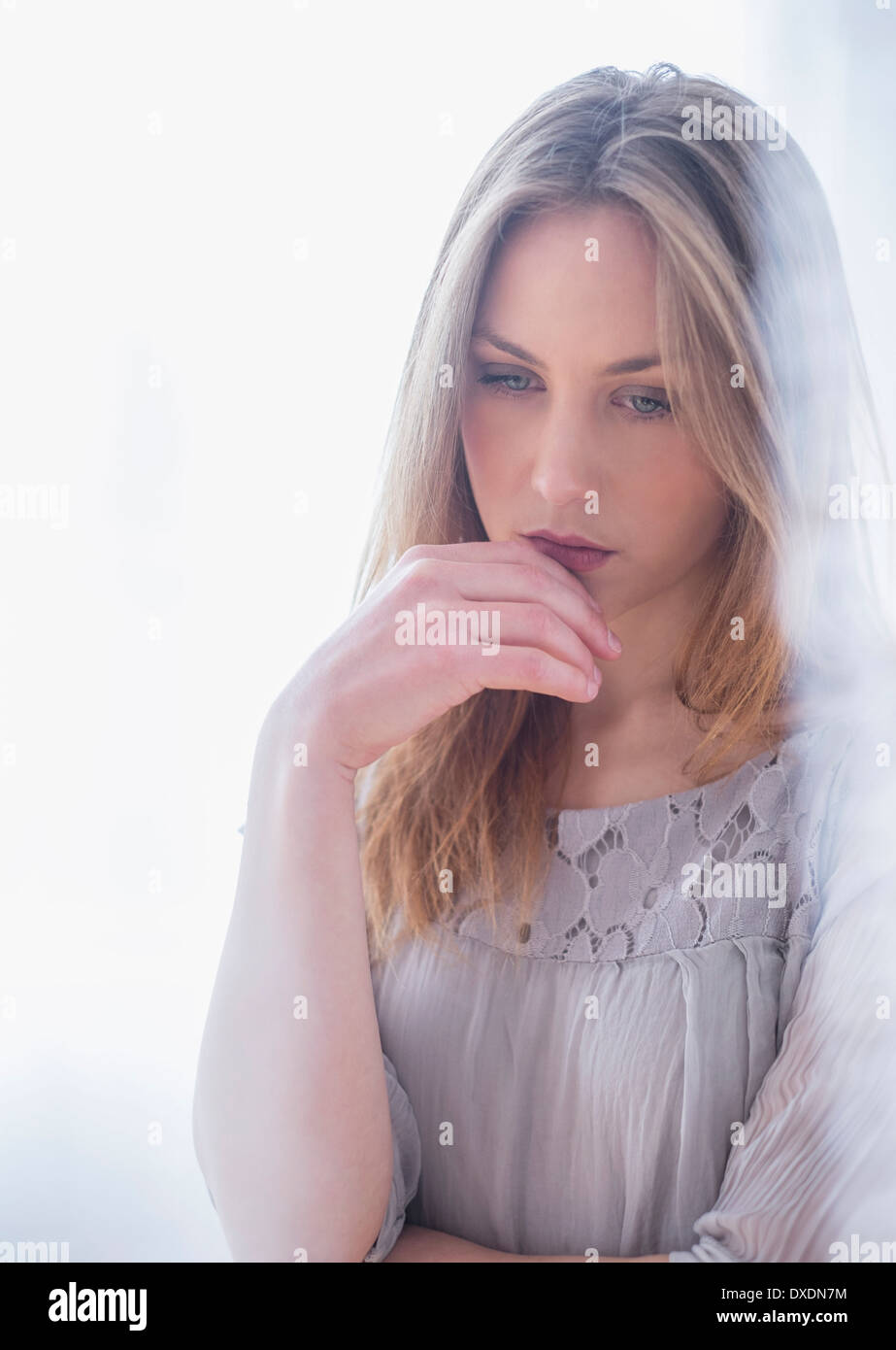 Sad woman hi-res stock photography and images - Alamy