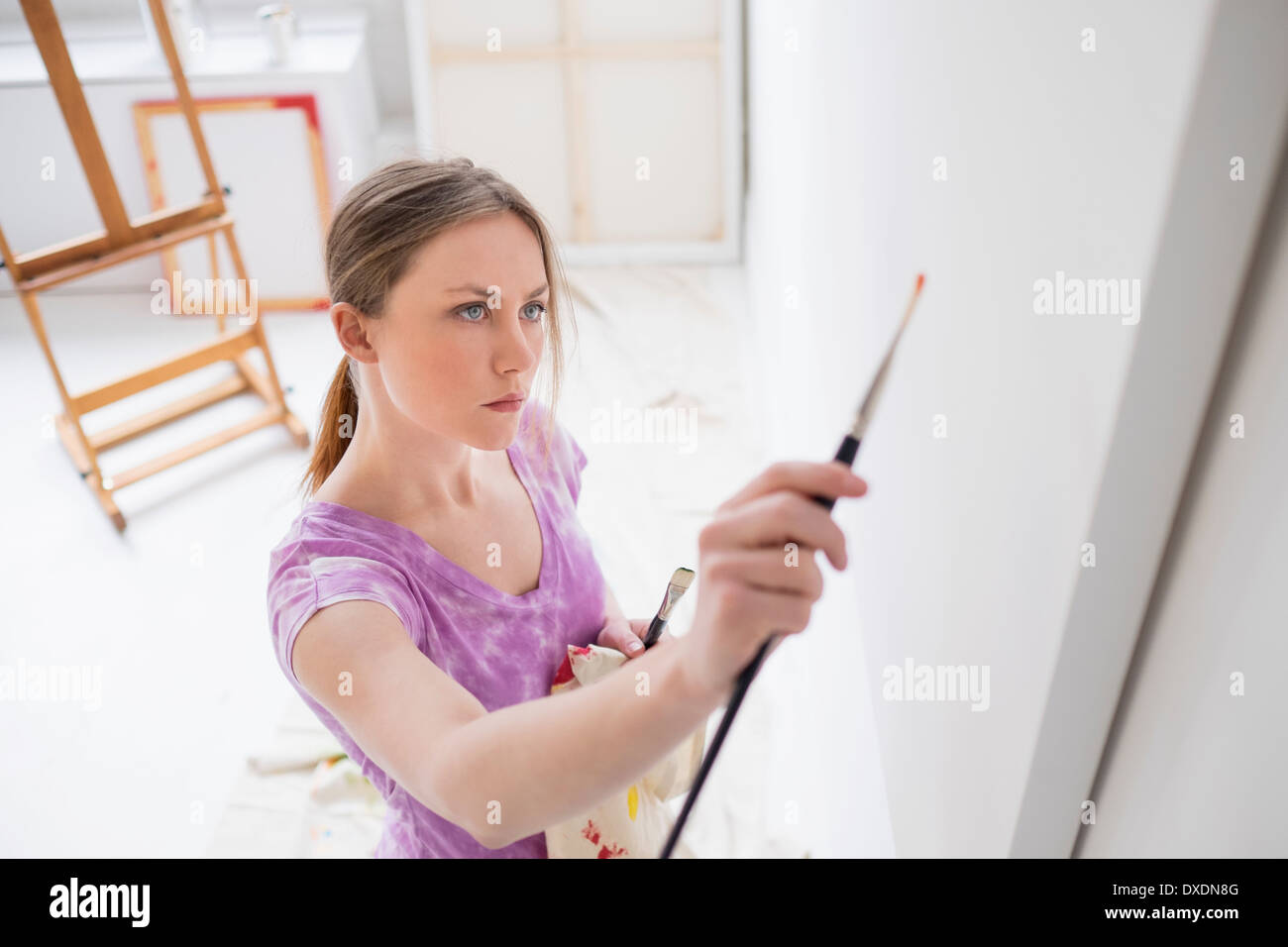 Female artists woman artist hi-res stock photography and images - Alamy