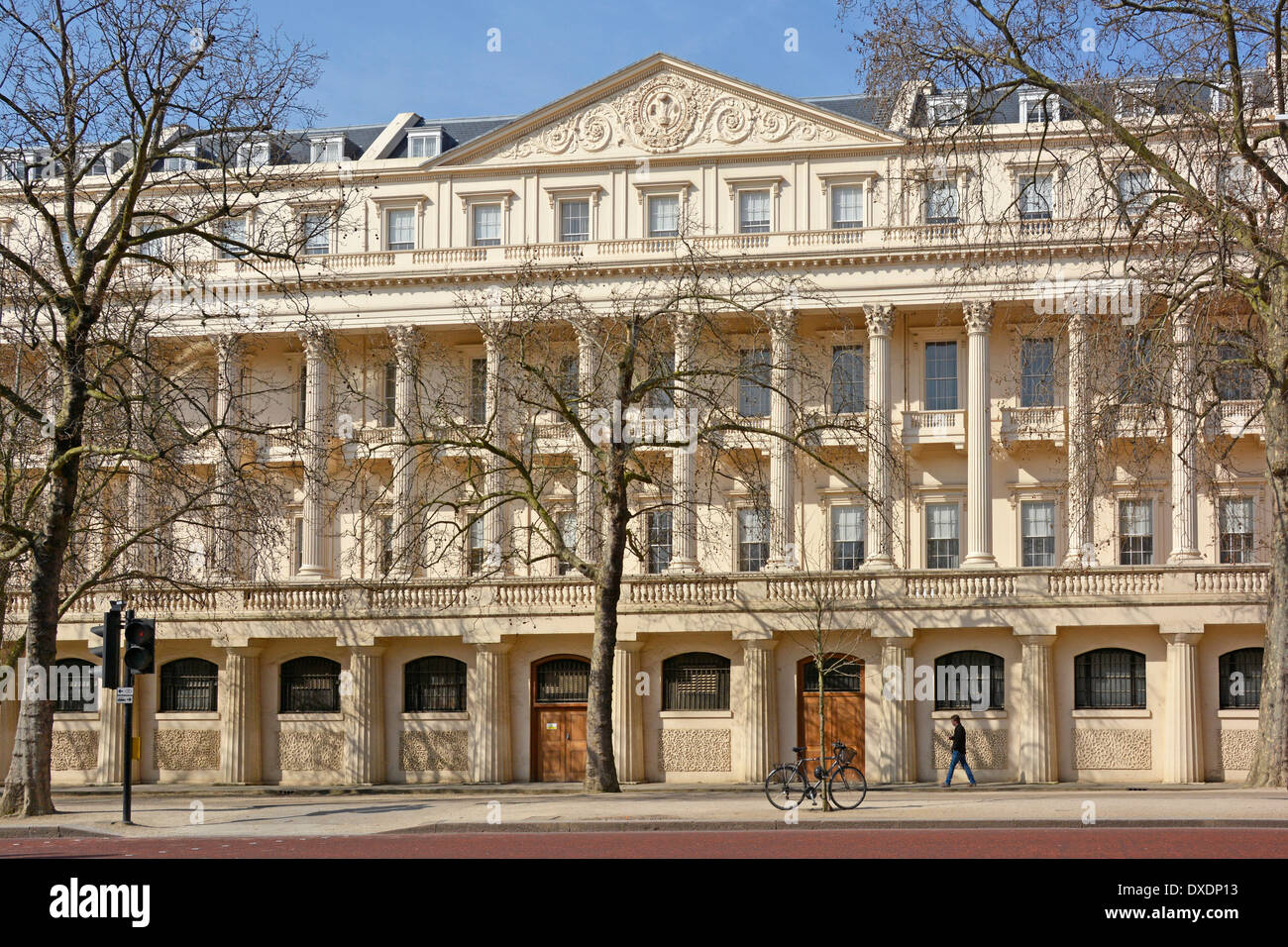 The park in front of the colonnade hi-res stock photography and images ...