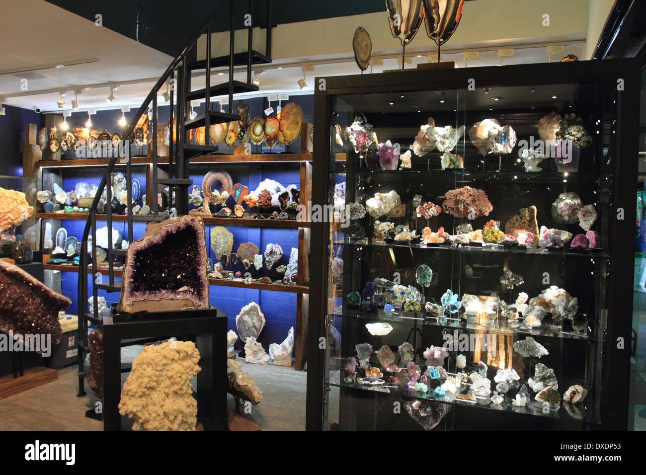 Crystals Shop In Chicago at Eva Facy blog