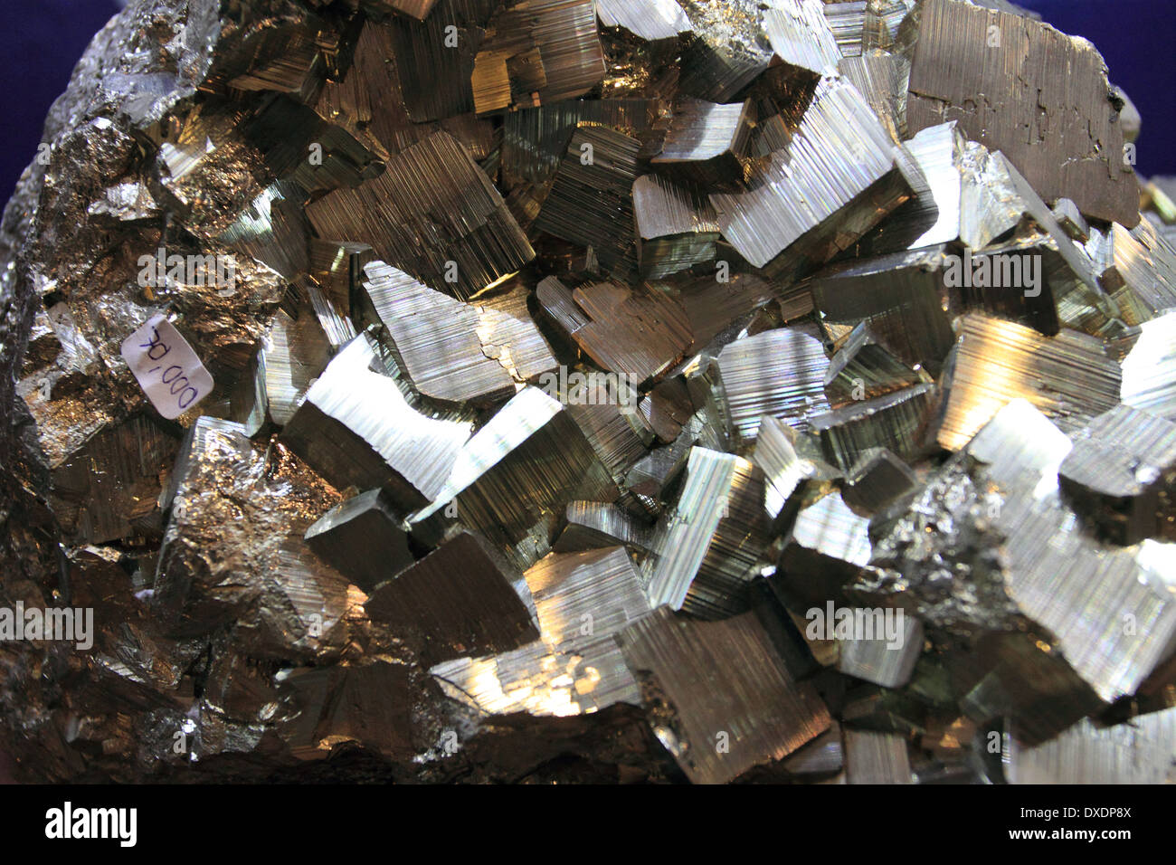 Iron pyrite hi-res stock photography and images - Alamy