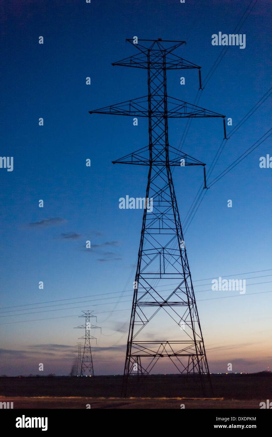 High voltage transmission wires hi-res stock photography and images - Alamy