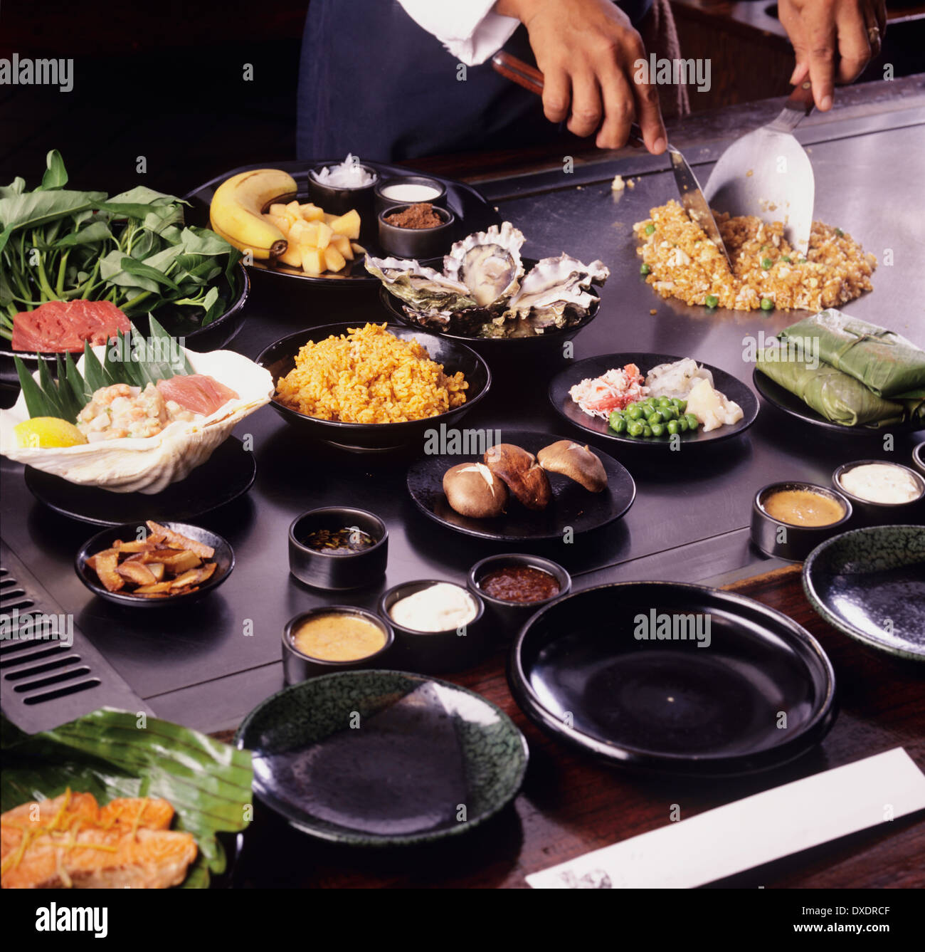 Asian cuisine, Japanese teppan preparation Stock Photo - Alamy