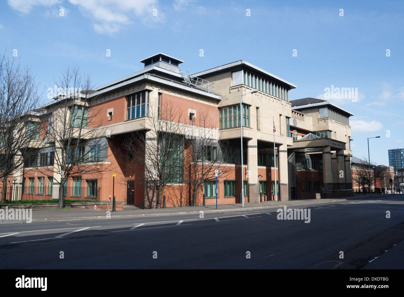 At sheffield crown court hi-res stock photography and images - Alamy
