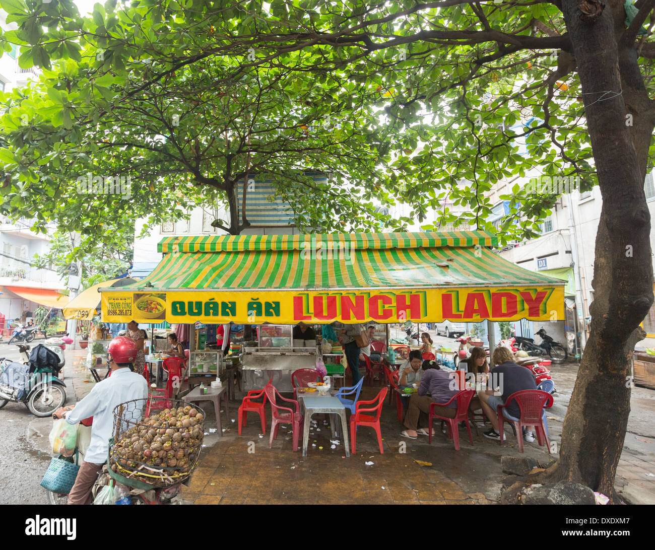 Vietnam Saigon The food stand of the famous 'Lunch Lady' Stock Photo ...