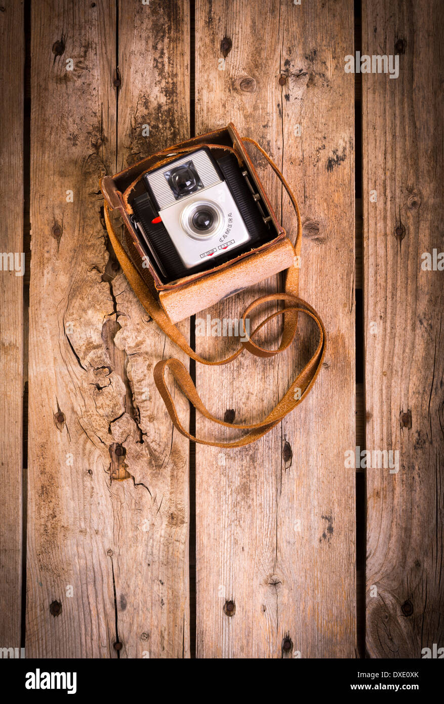 Vintage camera box hi-res stock photography and images - Alamy