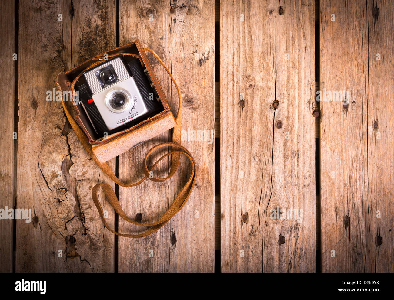 Old vintage film photo camera hi-res stock photography and images - Alamy