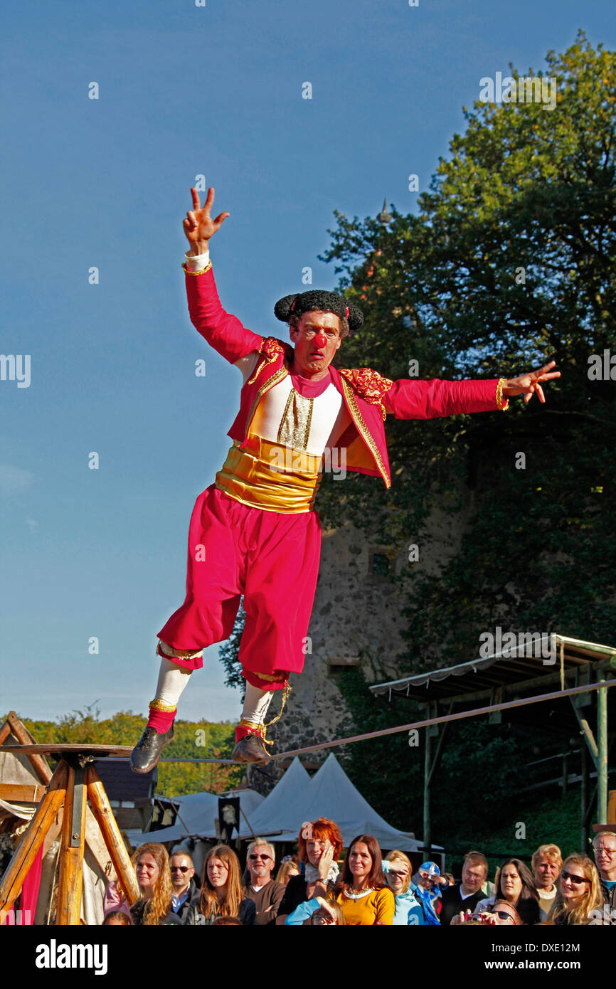 Knight castle Ronneburg, tightrope acrobat, Middle Ages Market ...