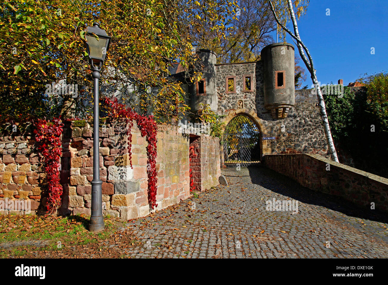 Windecken castle, medieval Wonnecke castle, Nidderau-Windecken ...