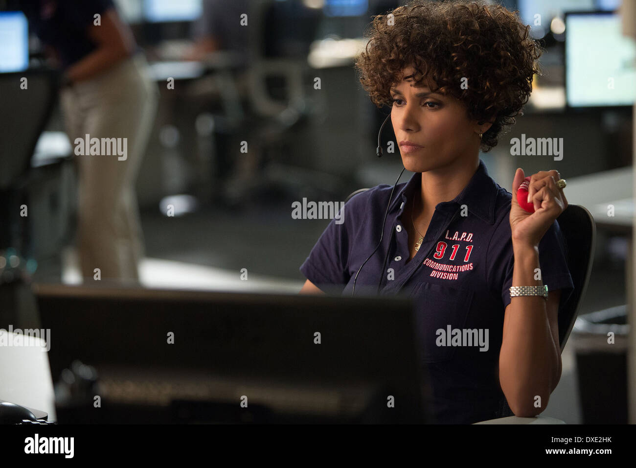 911 call operator hi-res stock photography and images - Alamy
