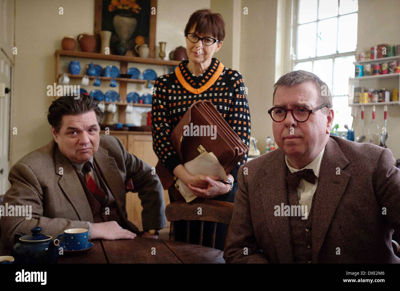 Annette bening leather hi-res stock photography and images - Alamy