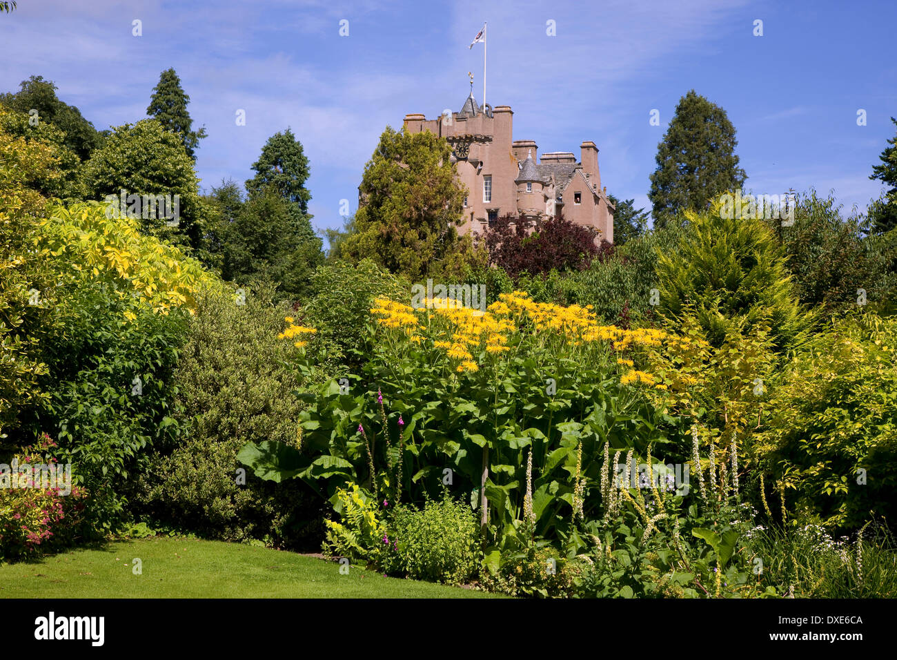 Crathes Castle from garden, Banchory, Aberdeenshire Stock Photo - Alamy