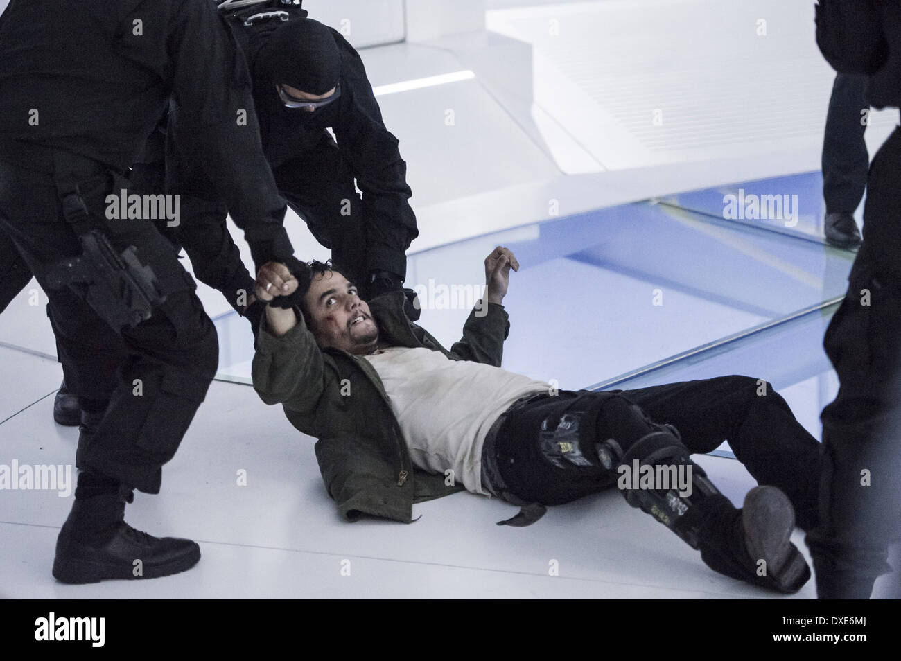 Elysium 2013 wagner moura hi-res stock photography and images - Alamy