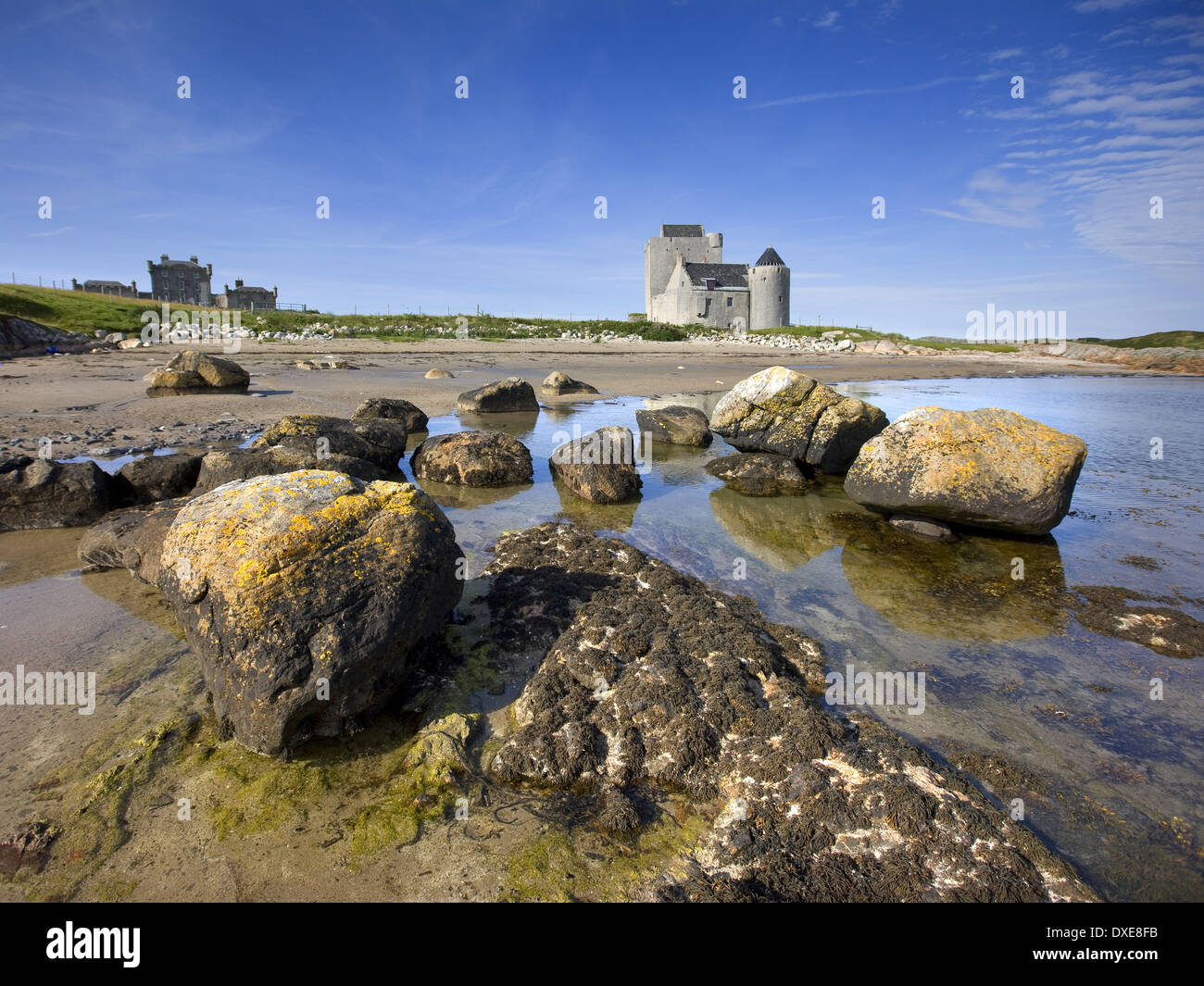Coll scotland castle hi-res stock photography and images - Alamy