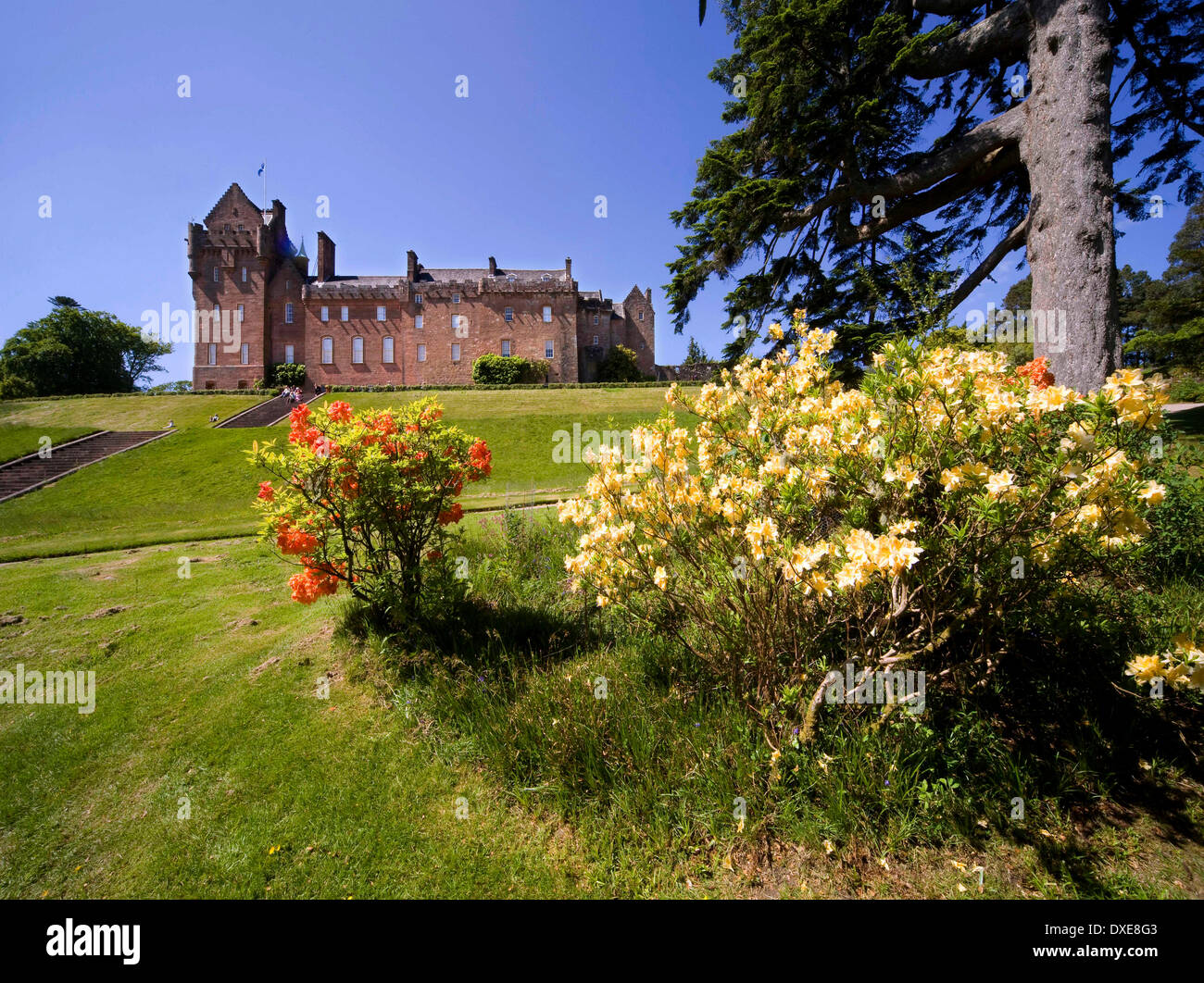 Brodick castle hi-res stock photography and images - Alamy