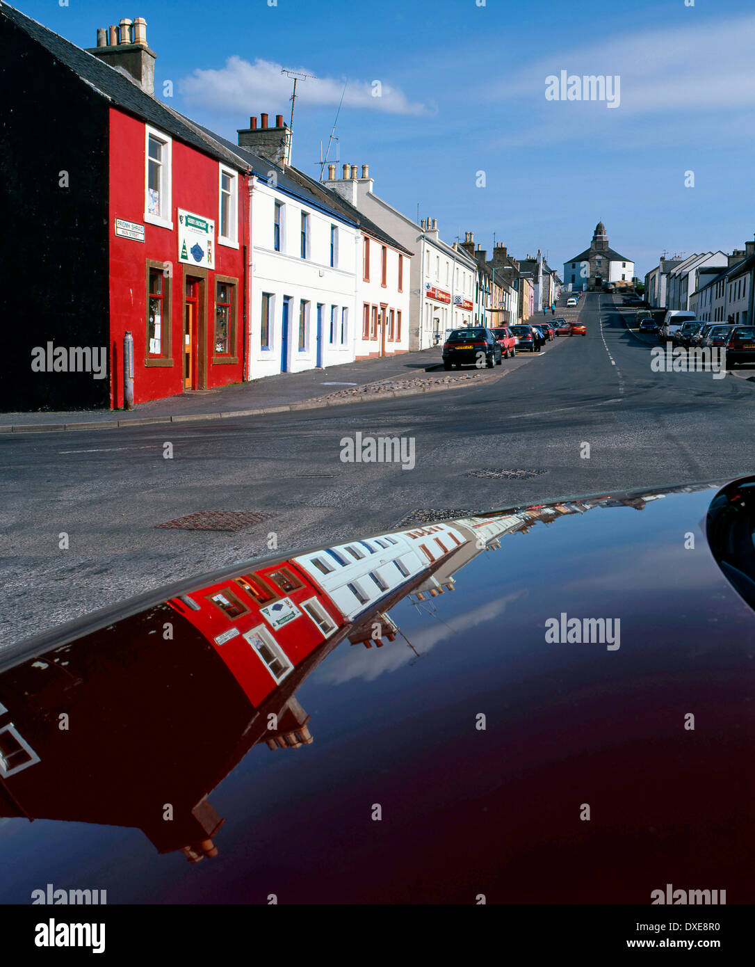 Bowmore town hi-res stock photography and images - Alamy