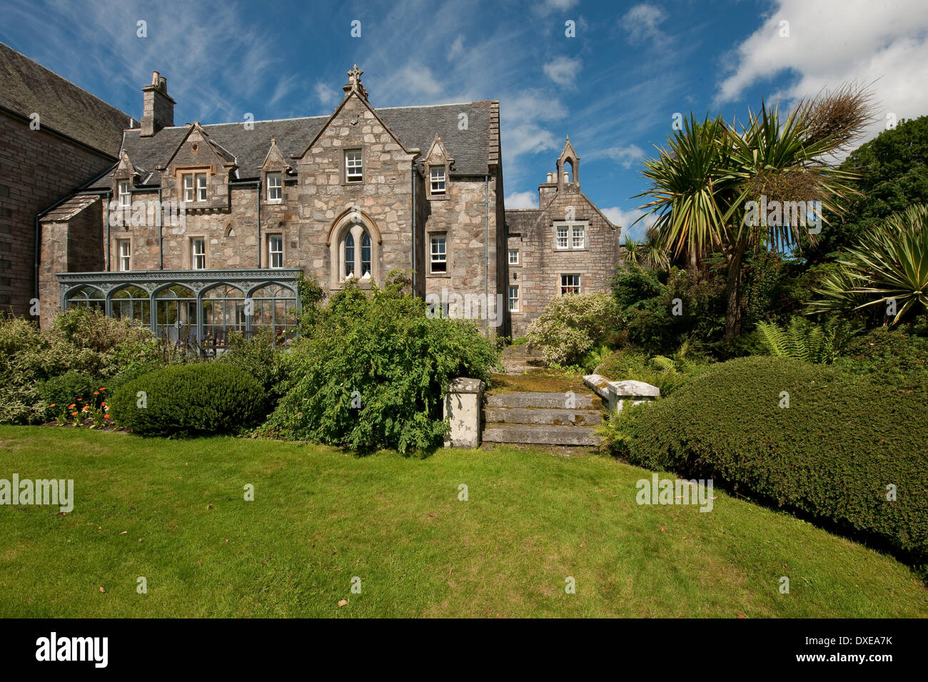 ardchattan house Argyll Oldest -inhabited-house gardens gardens-of ...