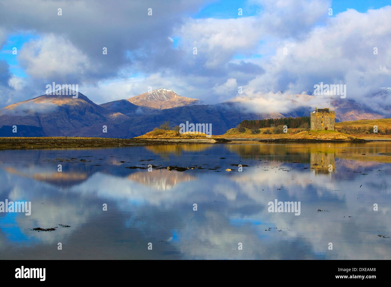 Morning mist, Castle Stalker with the Morvern Hills in view, Argyll ...