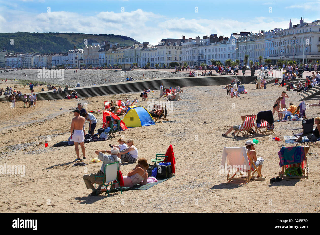 Beach scene Llandudno, North Wales Stock Photo - Alamy