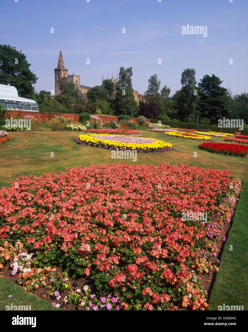 Dunfermline Palace & Abbey from Pittencrieff park, Fife Stock Photo - Alamy