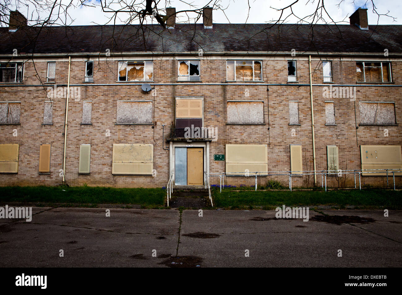 Flats derelict building hi-res stock photography and images - Alamy Flats derelict building hi-res stock photography and images - Alamy
