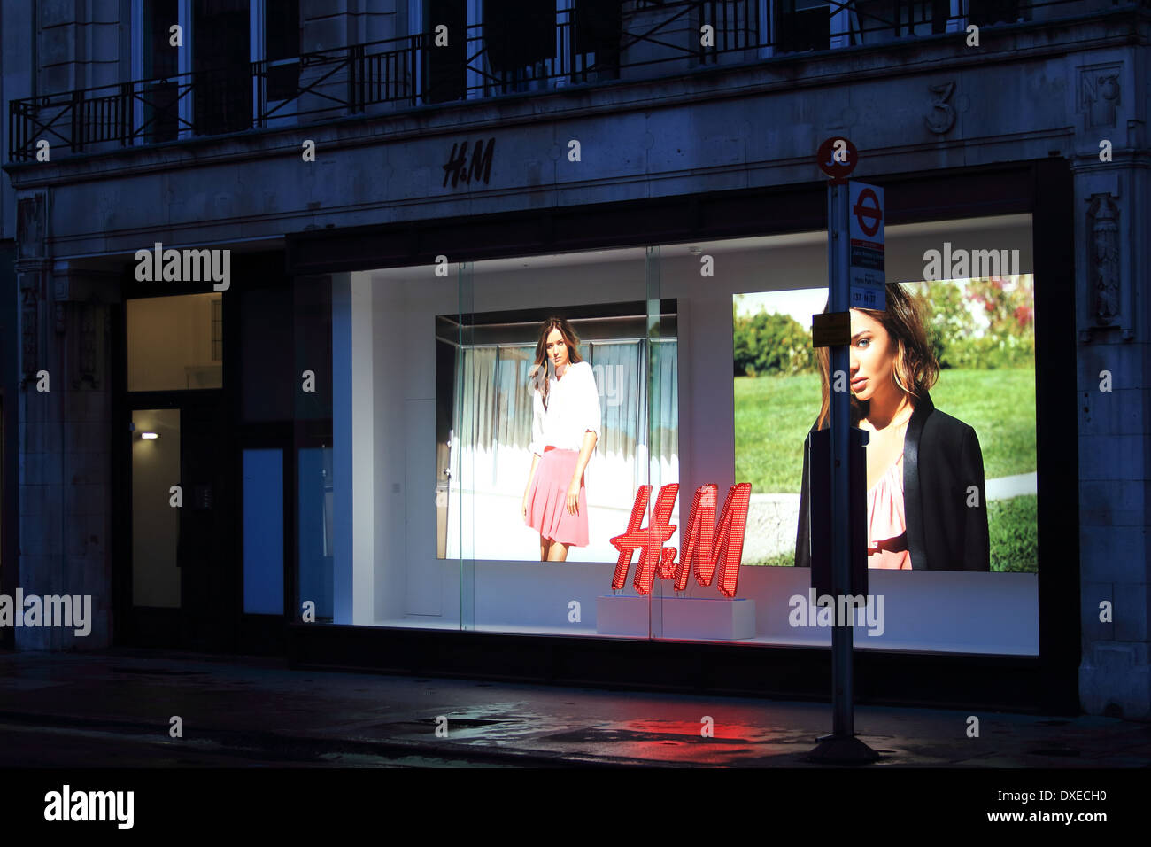 Flagship H&M fashion store at 234 Regent Street, London, UK Stock Photo ...