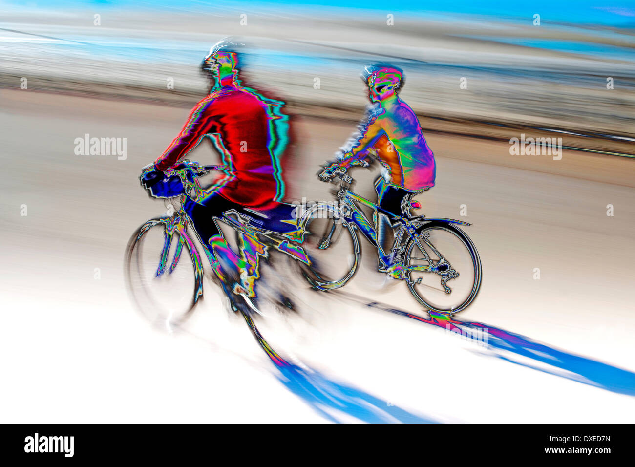 Cyclist with movement hi-res stock photography and images - Alamy