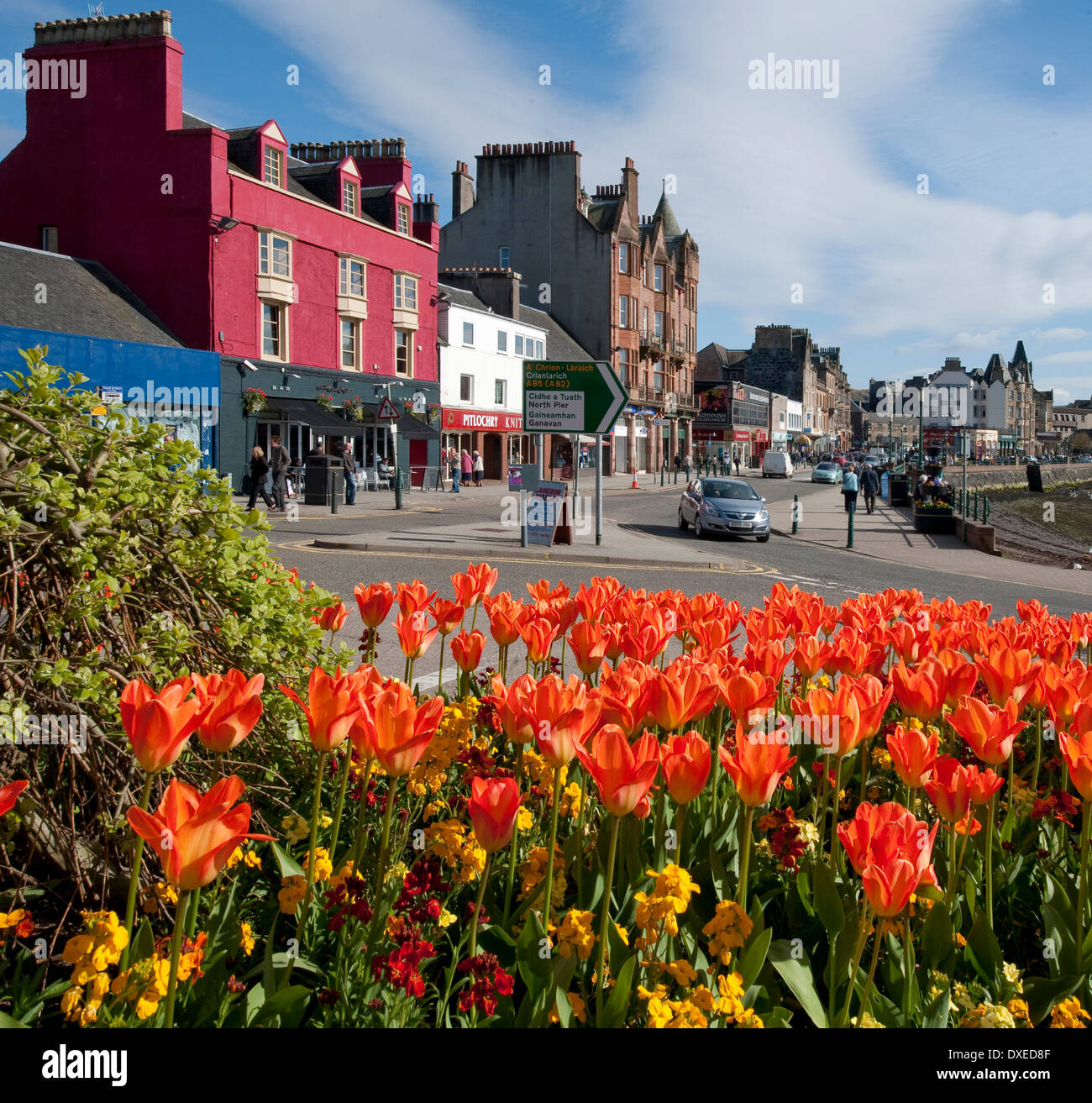 Oban town centre hi-res stock photography and images - Alamy