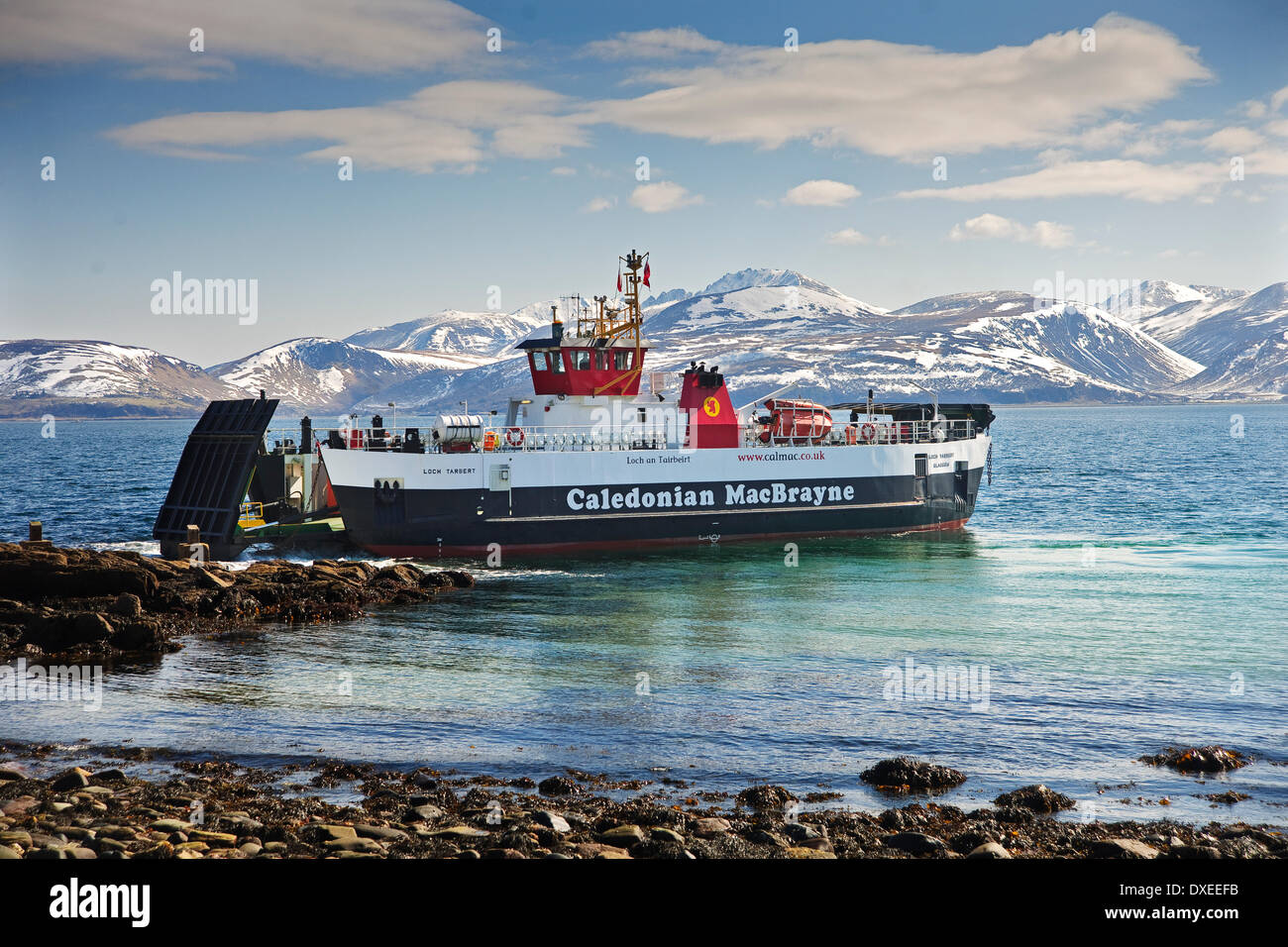 Claonaig lochranza ferry hi-res stock photography and images - Alamy