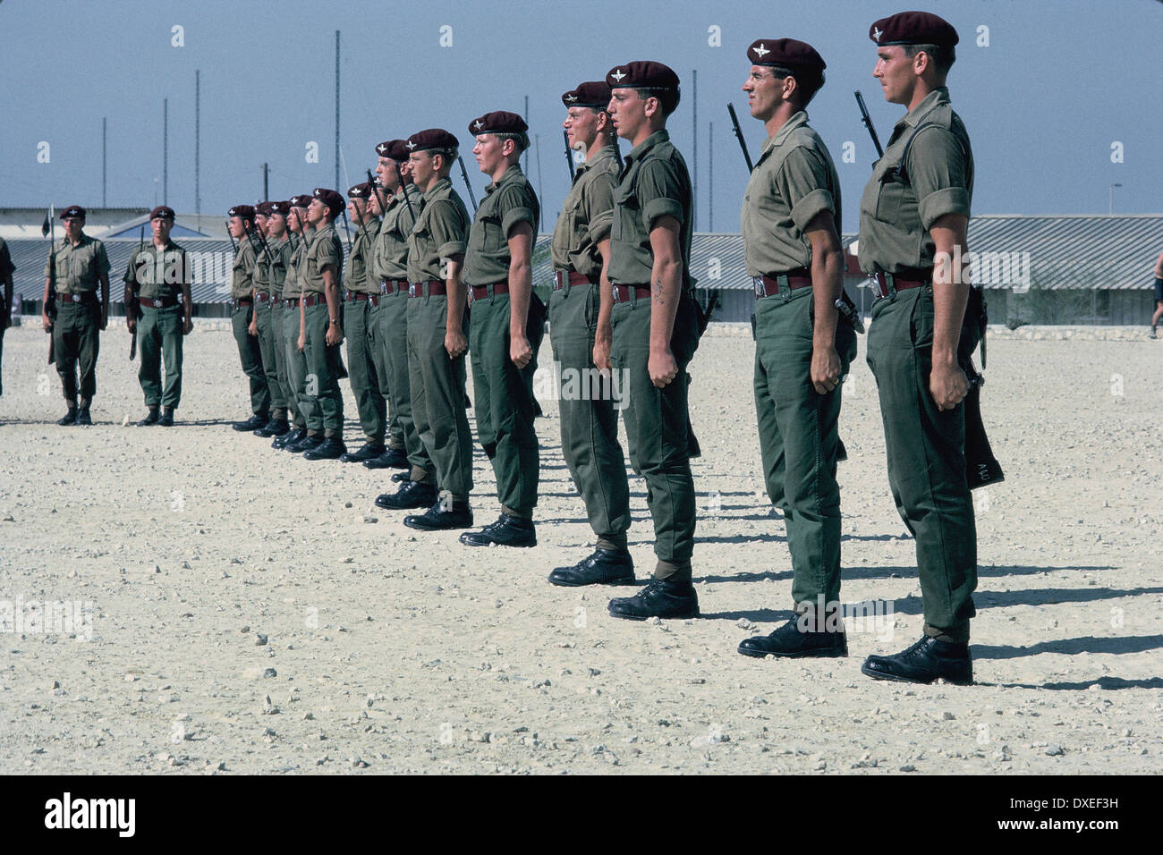 British soldiers, paratroopers from 1 Para, on parade in the desert ...