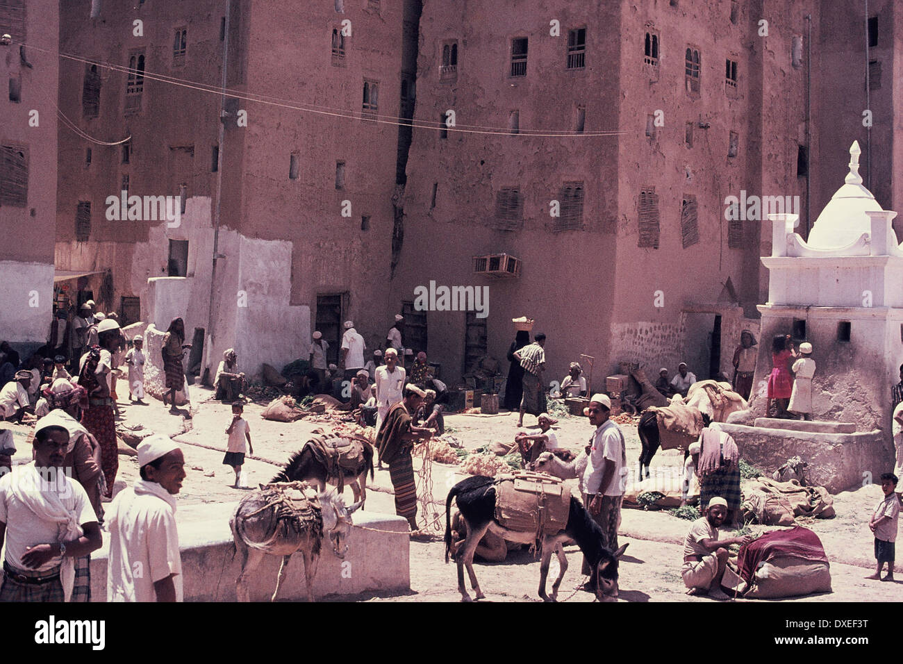 Souk at Shibam, Hadramaut, Yemen, 1967 Stock Photo - Alamy