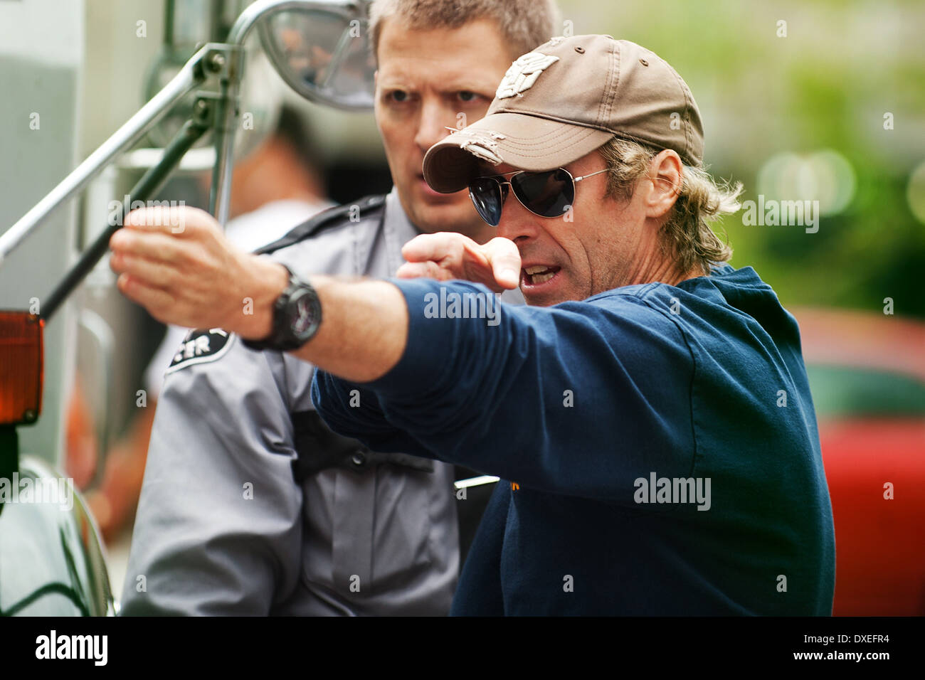 Michael bay michael bay shooting picture hi-res stock photography and ...