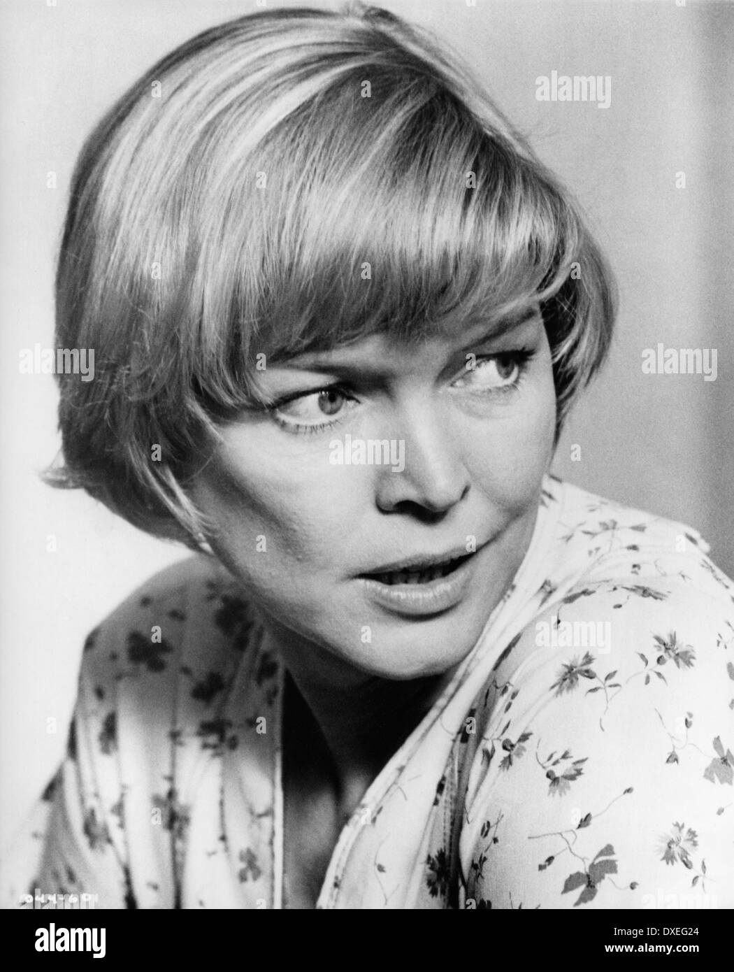 Alice doesnt live here anymore 1974 hi-res stock photography and images ...