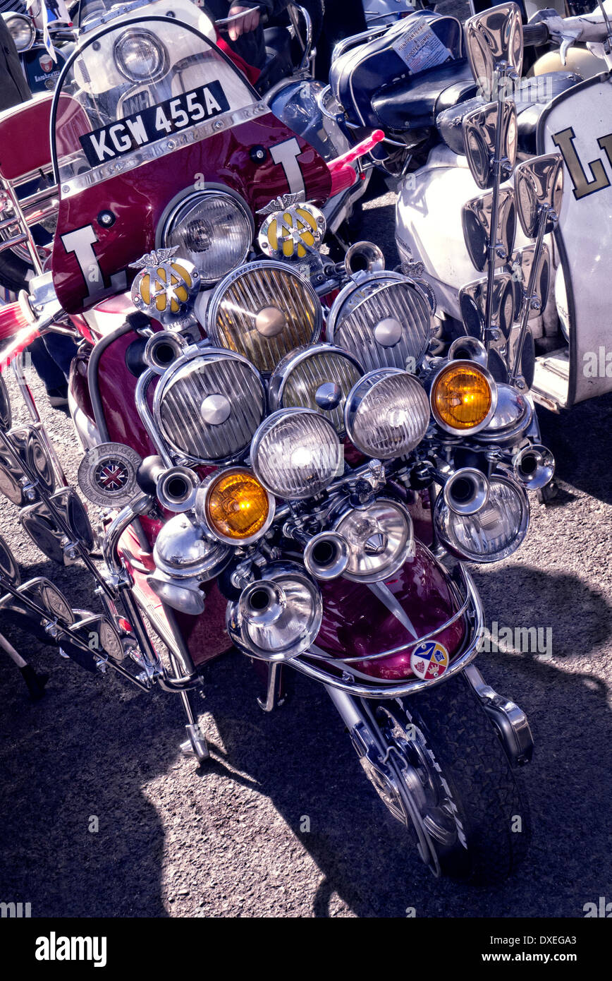 Swinging sixties fashion hi-res stock photography and images - Alamy