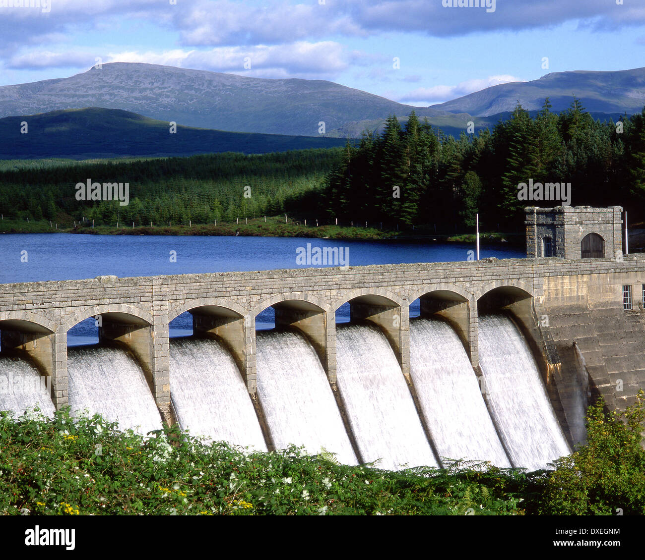 Laggan Dam, River Spean, Glen Spean, Highlands Stock Photo - Alamy