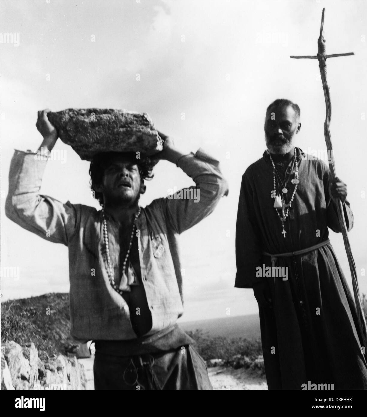 Deus e o Diabo na Terra do Sol Black God, White Devil Year : 1964 ...