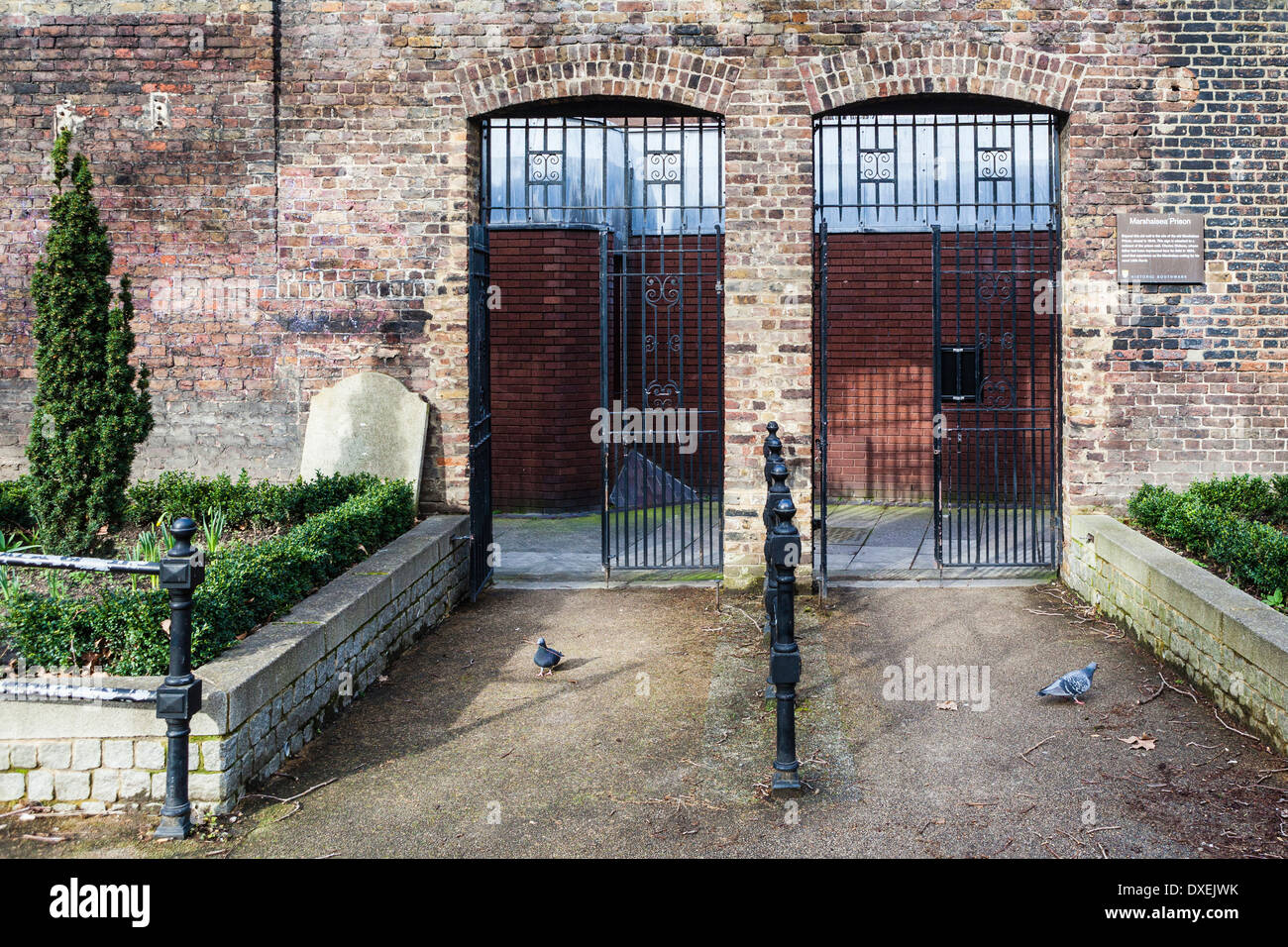Marshalsea prison hi-res stock photography and images - Alamy