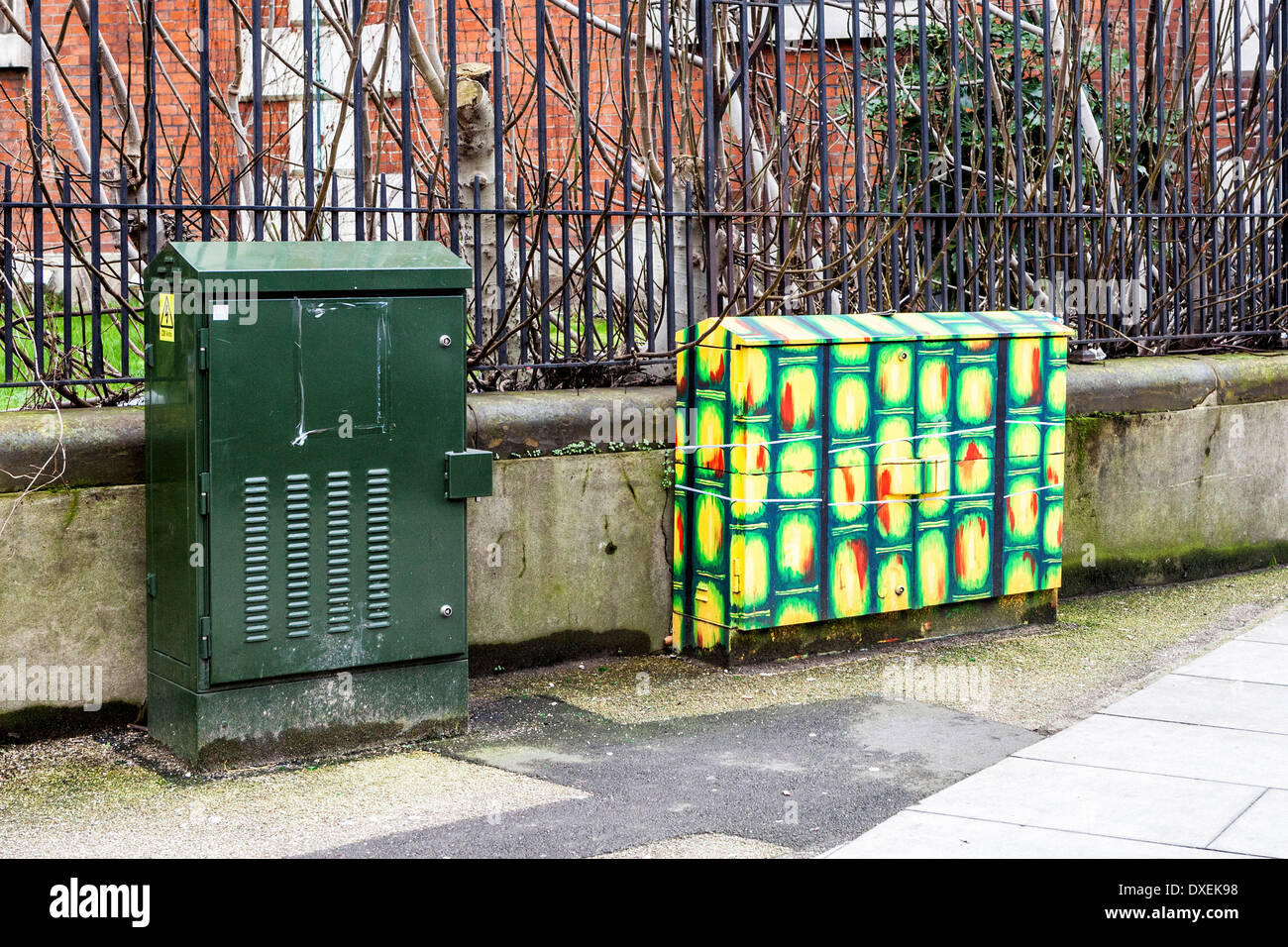 Camouflaged paint hi-res stock photography and images - Alamy