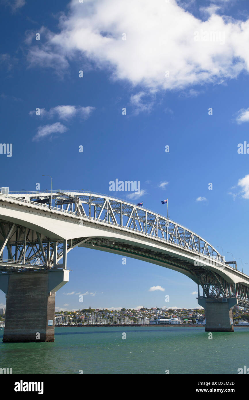 Auckland harbour bridge new zealand hi-res stock photography and images ...