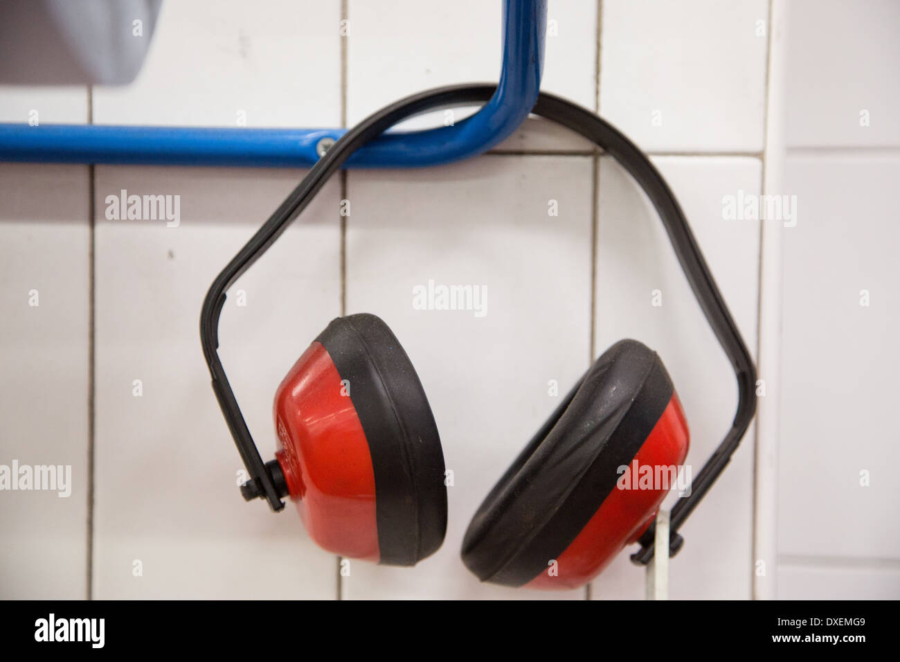 Ear defenders hi-res stock photography and images - Alamy