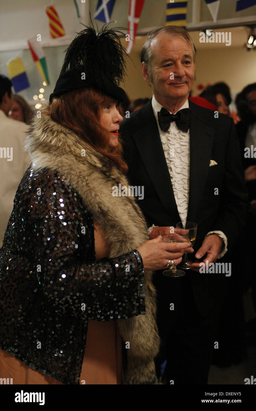 A Glimpse Inside The Mind of Charles Swan III Stock Photo - Alamy