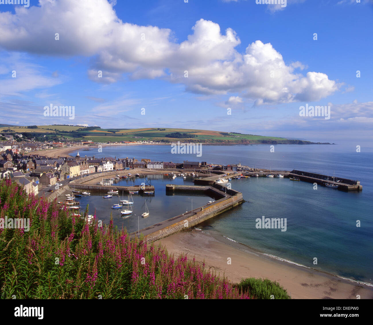Stonehaven rail hi-res stock photography and images - Alamy