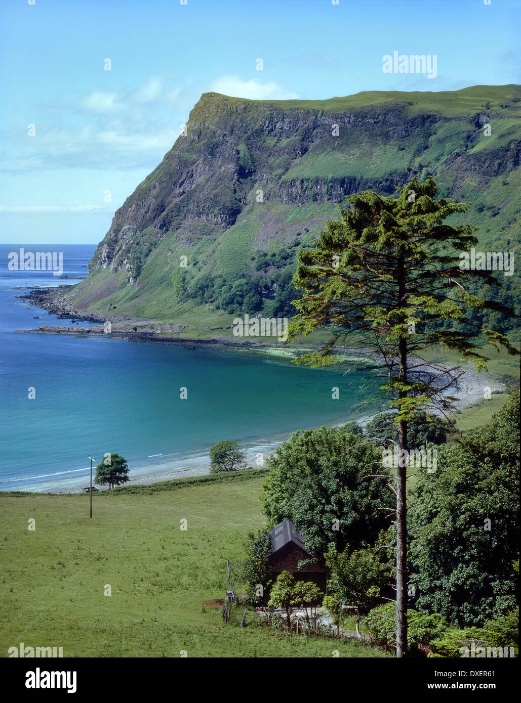 Carsaig bay and cliffs, Isle of Mull, Argyll Stock Photo - Alamy