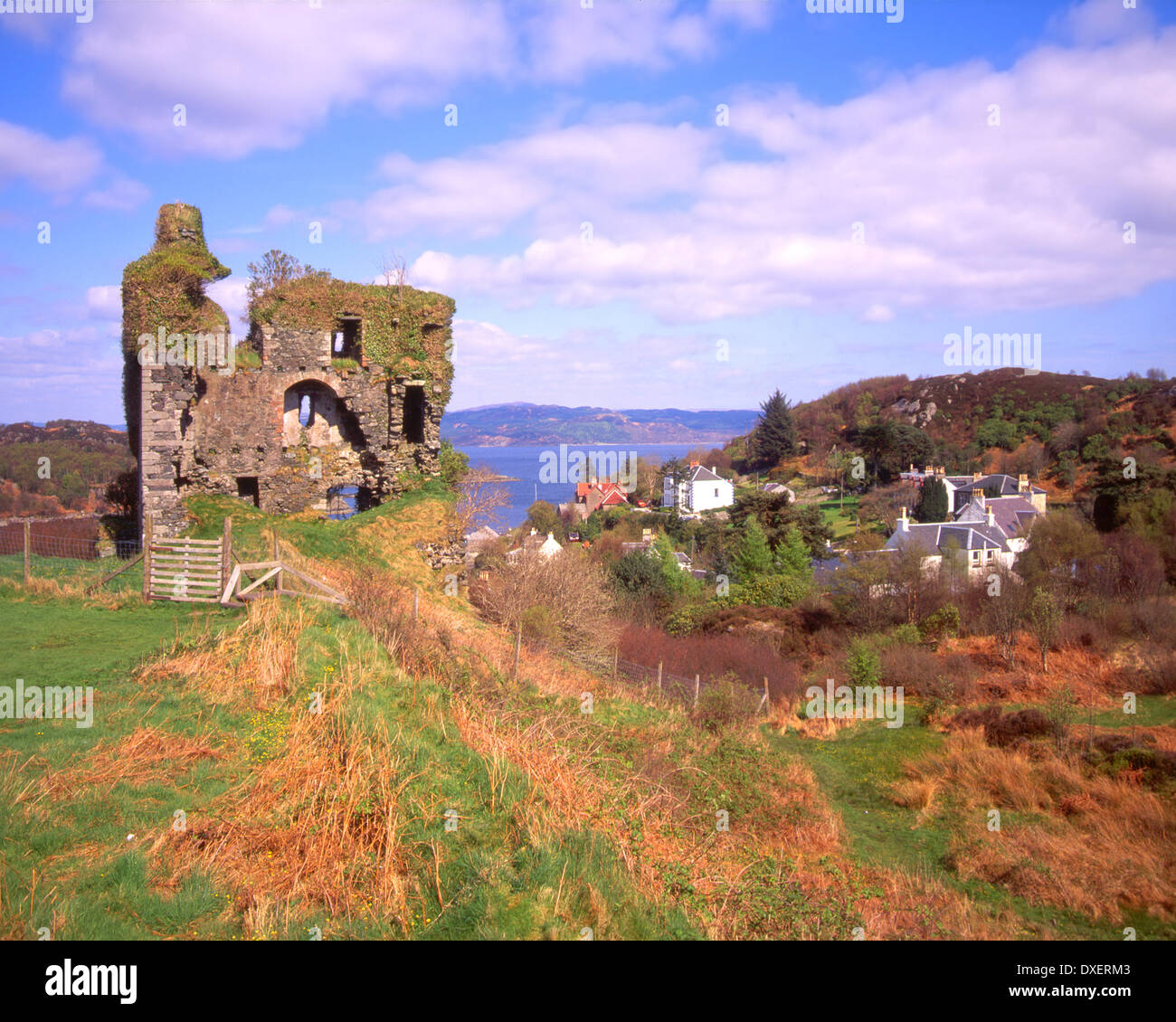 Tarbert castle hi-res stock photography and images - Alamy