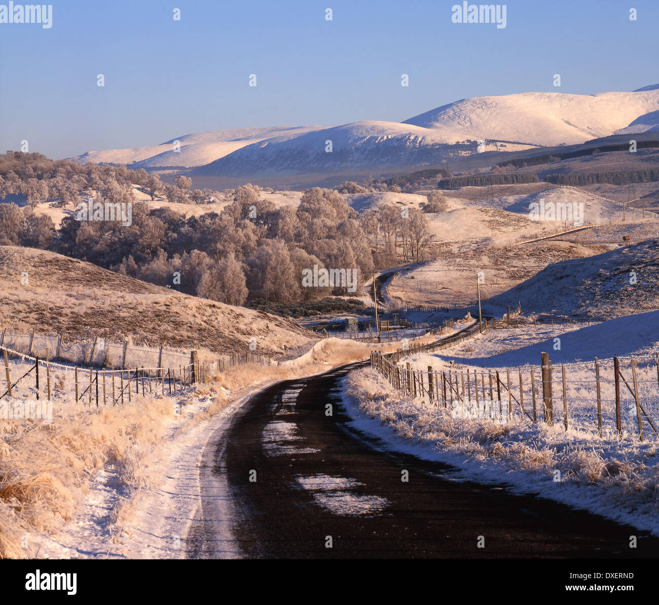 Newtonmore Mountains High Resolution Stock Photography and Images - Alamy